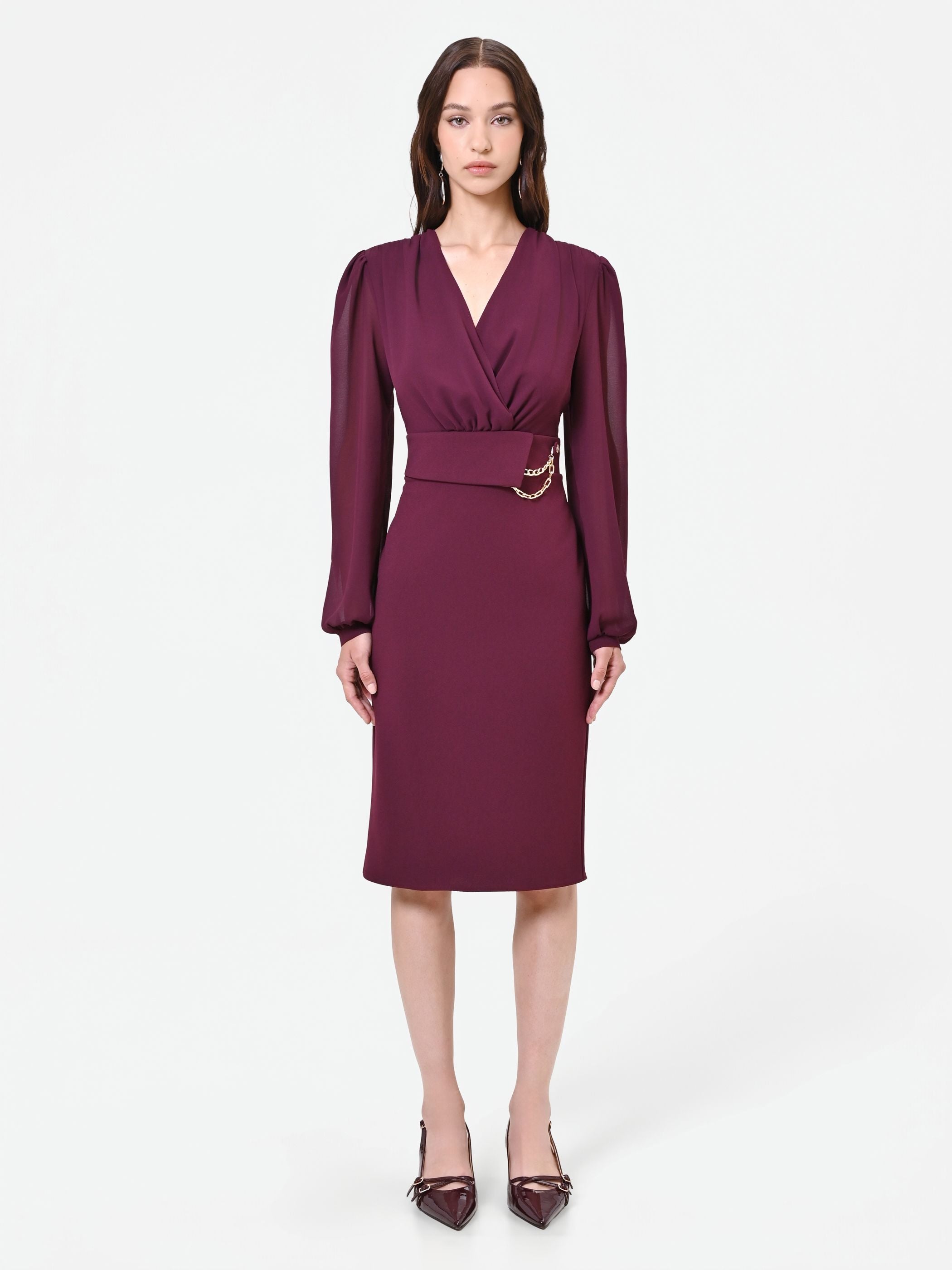 Vestido tubo burdeos con mangas de georgette – Rinascimento